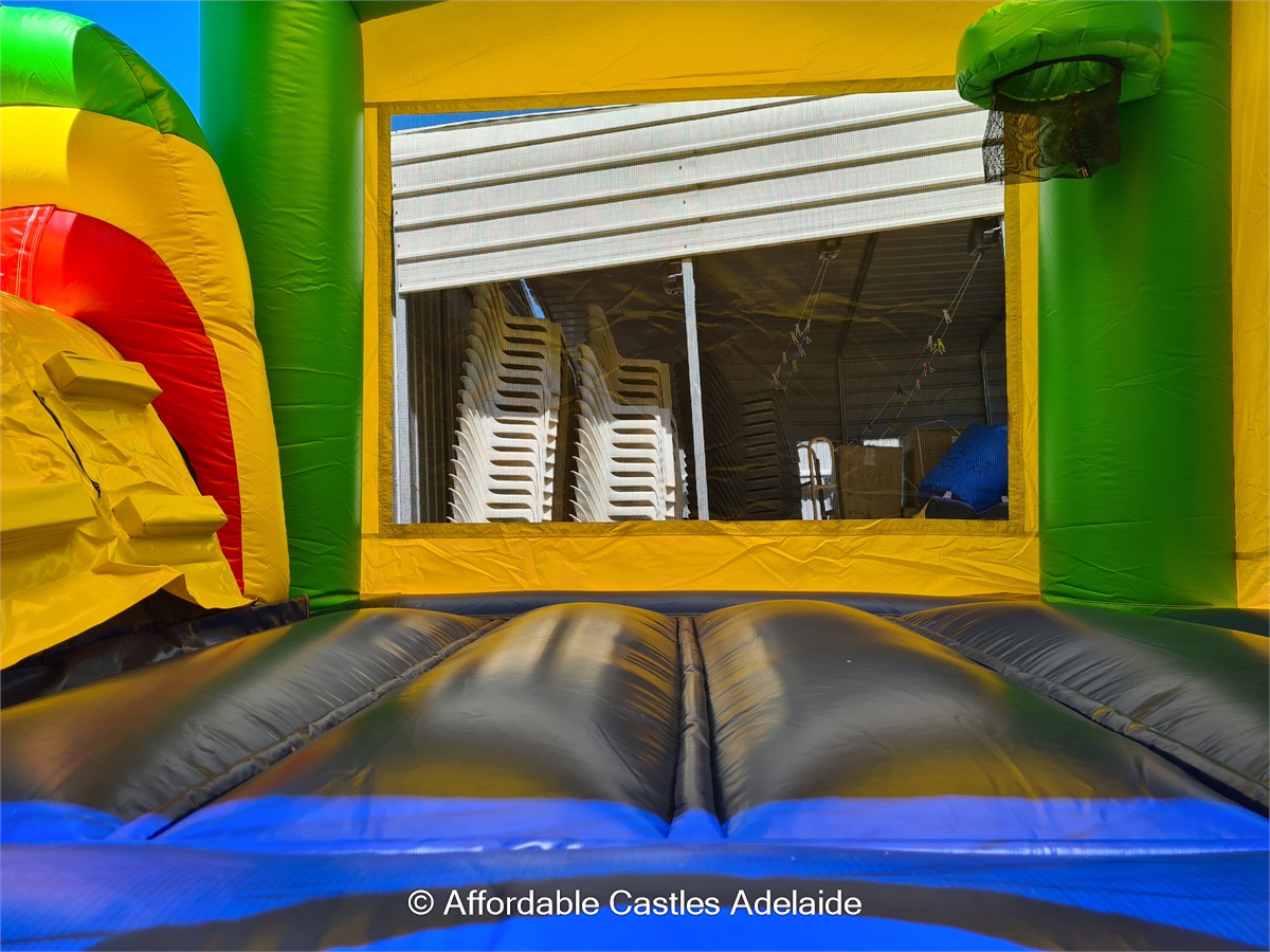 ' Plain Wet/Dry Jumping Castle Combo BC6 - Jumping Castle Hire in ...